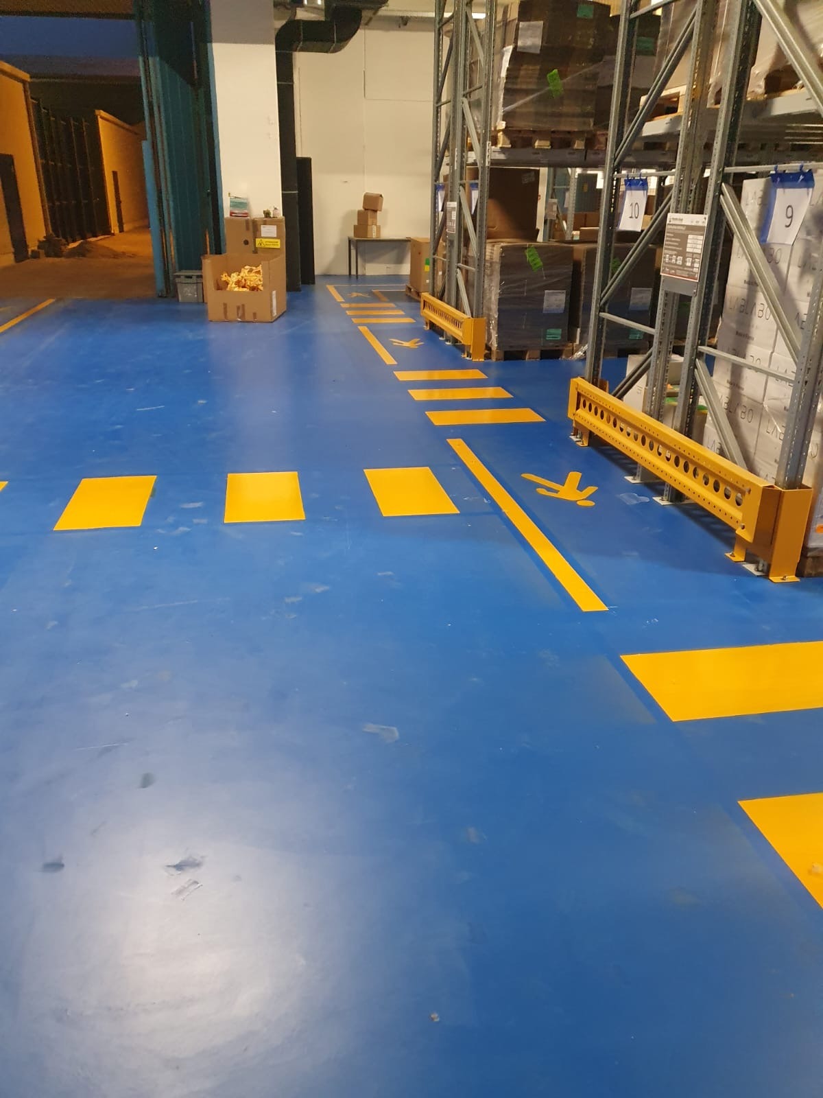 Segnaletica pavimenti industriali | Futura Segnaletica