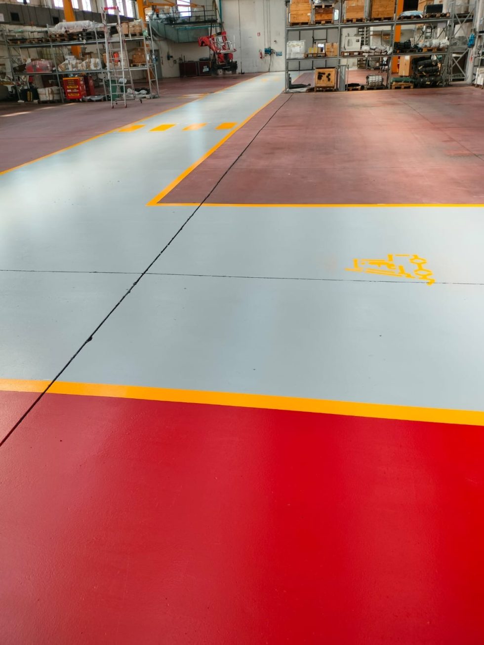Segnaletica pavimenti industriali | Futura Segnaletica